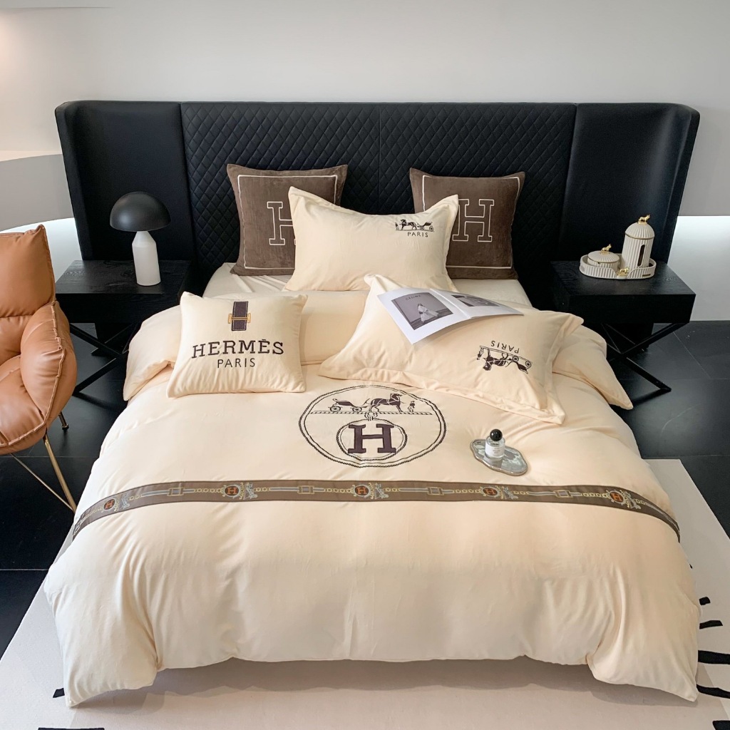 Plain Luxury Branded Hermes Logo Design Fitted Bed Sheet Cadar Queen ...