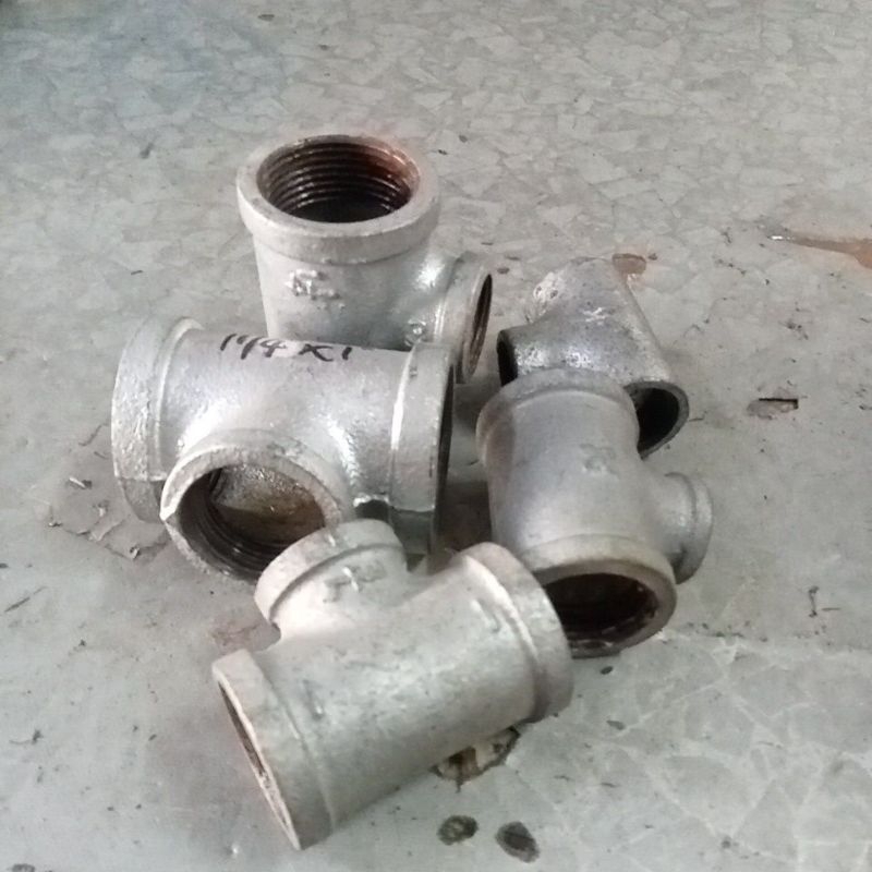 Besi GI fitting Reducer Tee 3/4" ~ 11/4" | Shopee Malaysia