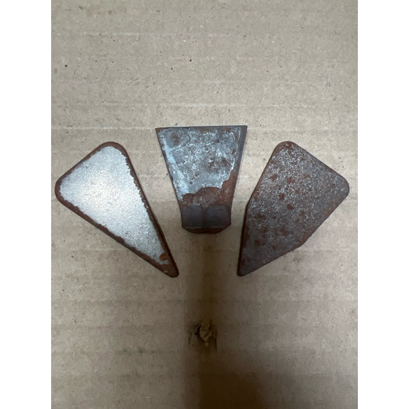 (clearance) baji cangkul / paku cangkul / hoe sharp / mata besi cangkul ...