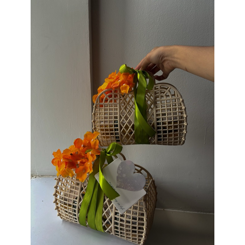 Raya gift bag Nestum matcha cornflakes chocolate for gift | Shopee Malaysia