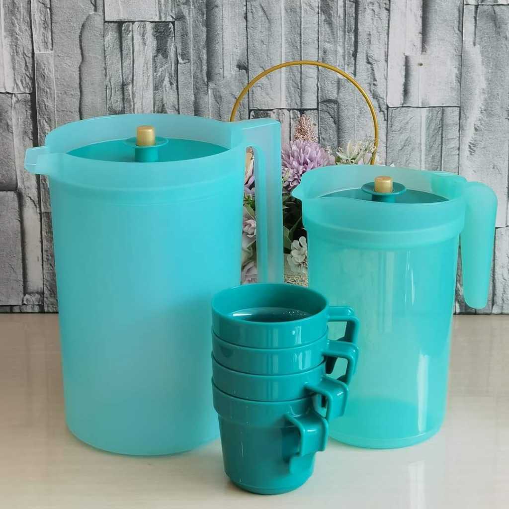 2 jns: Tupperware Blossom Pitcher Blue 2L / Illumina Pitcher 2L / 3.7L ...