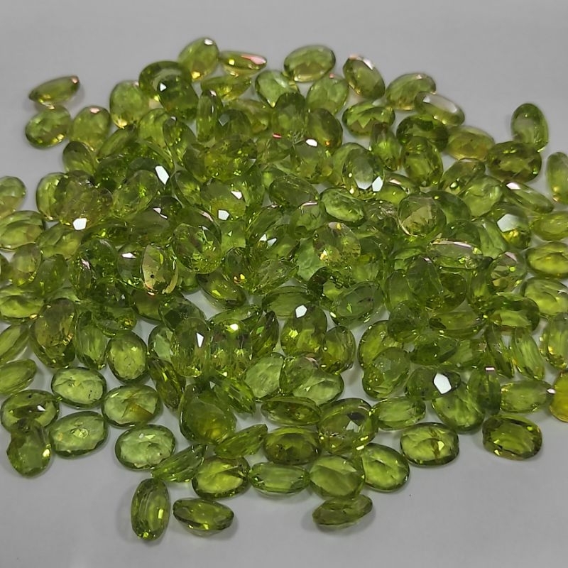 Batu Permata Asli Peridot Zabarjad Original Natural Gemstone Peridot ...