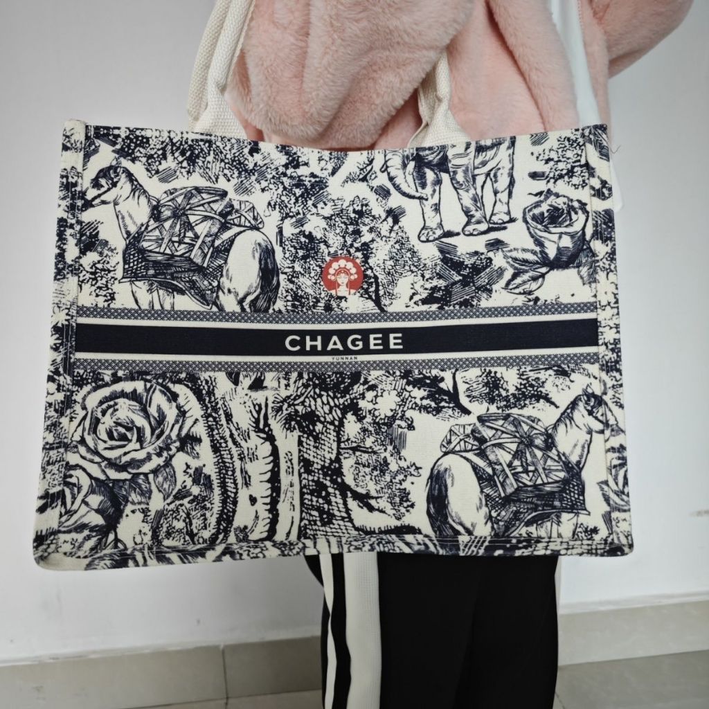 【100% Original CHAGEE 霸王茶姬托特包 / 帆布袋】BAWANG CHAGEE Tote Bag Canvas Bag ...