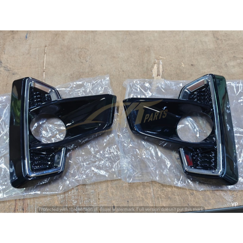 TOYOTA HILUX REVO GUN125 ROCCO 2018 - 2020 YEAR FOG LAMP COVER / SPORT ...