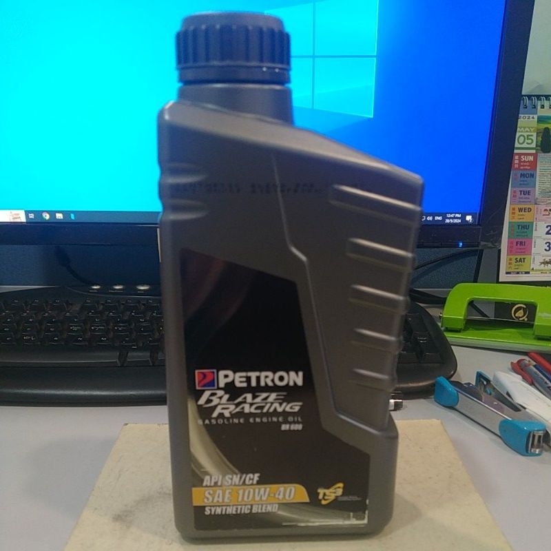 PETRON BLAZE RACING GASOLINE ENGINE OIL SYNTHETIC BLEND SAE 10W-40 API ...