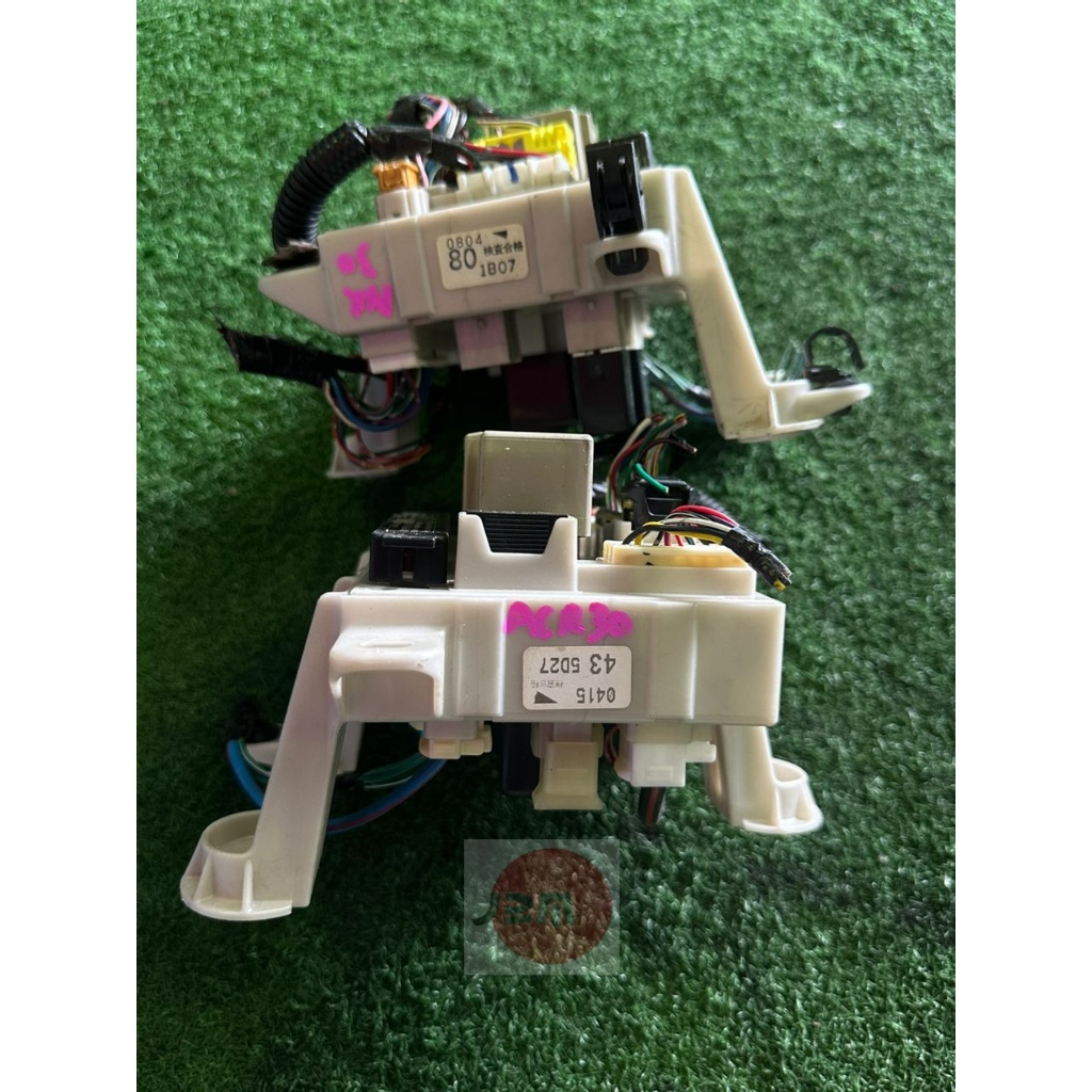 Toyota Estima ACR30/MCR30 Fuse Box Right Side For 2.4CC Model | Shopee ...
