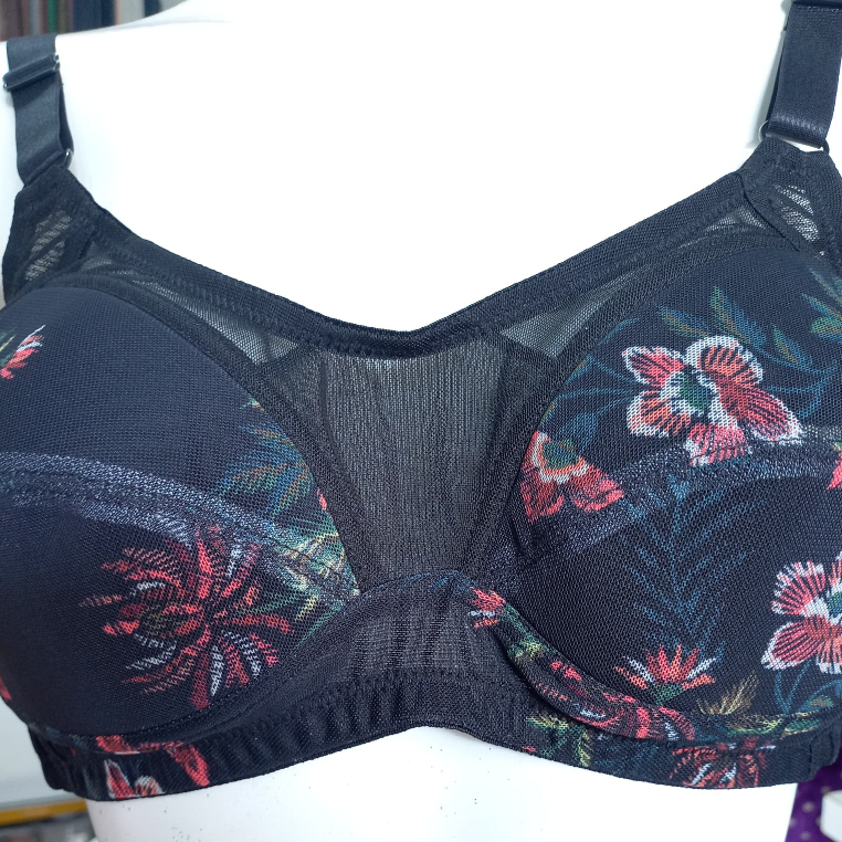 Juita Meredith NW Bra - Black (Size up to 42E , 44D & 44E) | Shopee ...