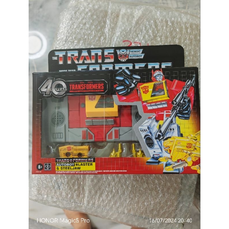 Transformers Retro 40th Anniversary G1 Autobot Blaster & Steeljaw ...