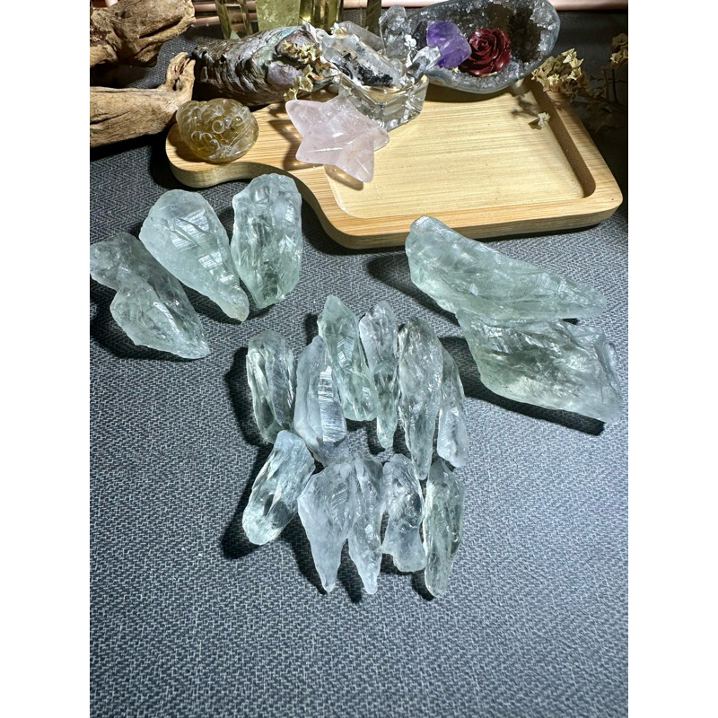 4U Crystal- B41 🍀🍀绿水晶原石Raw Prasem Quartz（50g)🍀🍀 | Shopee Malaysia