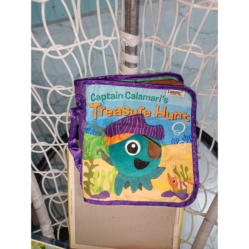 Preloved Lamaze Captain's Calamari Treasure Hunt Baby Soft Book Soft ...