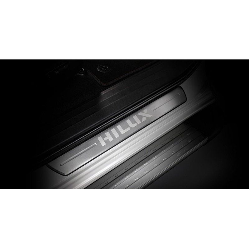 ORIGINAL toyota scuff plate/door step (Hilux) | Shopee Malaysia