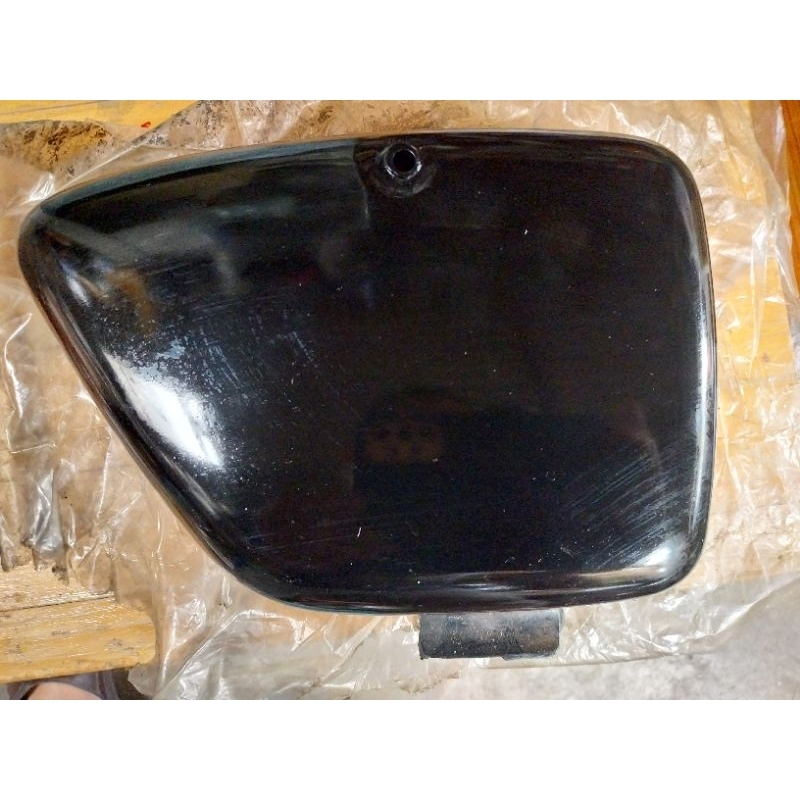 Honda C200 Side Cover R original | Shopee Malaysia