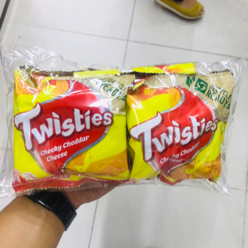 [Bundle of 5] Twisties Cheeky Cheddar Cheese 13gx5 packs | Shopee Malaysia