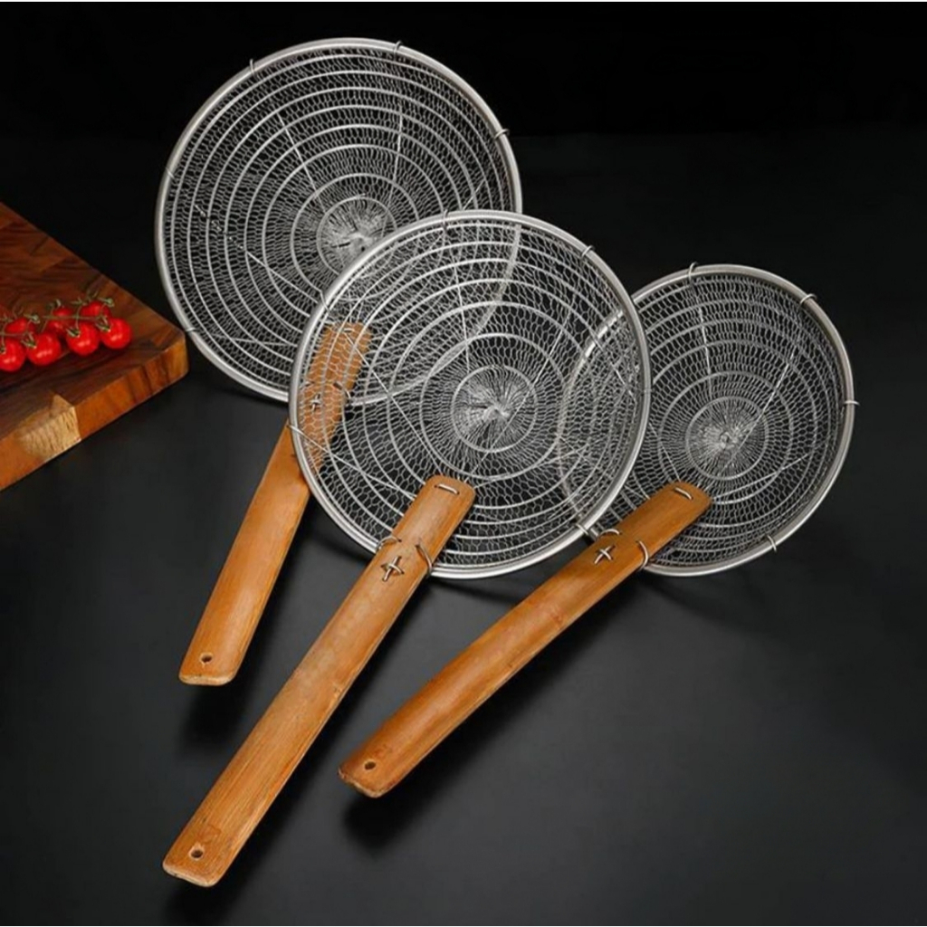 Mesh Steel Strainer Scoop With Bamboo Handle Dumpling and Noddle Tapis ...
