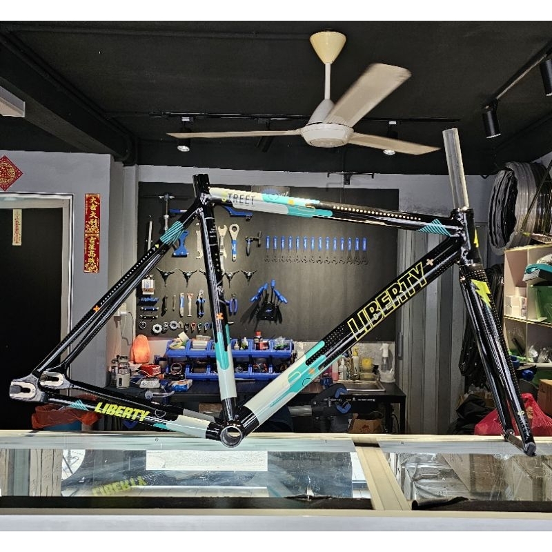LIBERTY STREET V6 COOL BLACK TRACK FRAMESET | Shopee Malaysia
