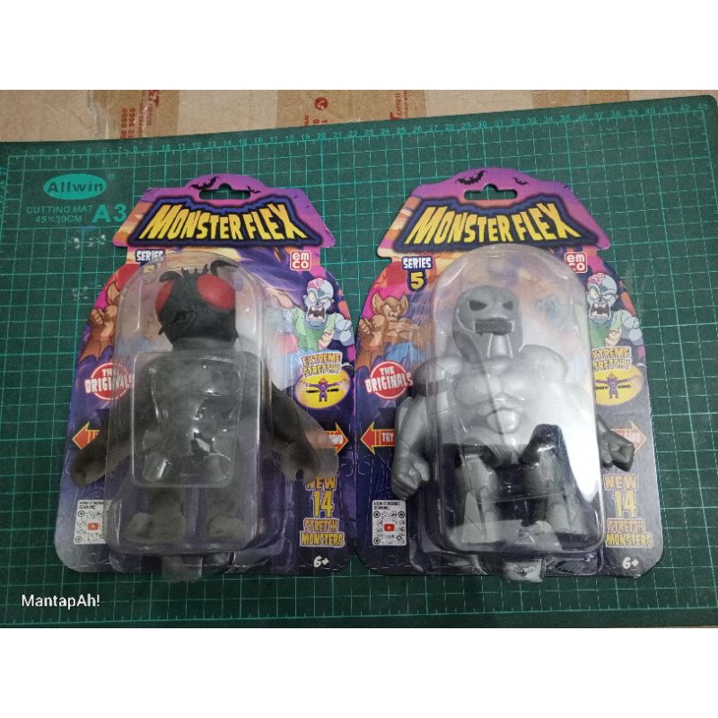 Monster FleX Series 5 Specials Glow In The Dark Fly Man & Silver Robot ...