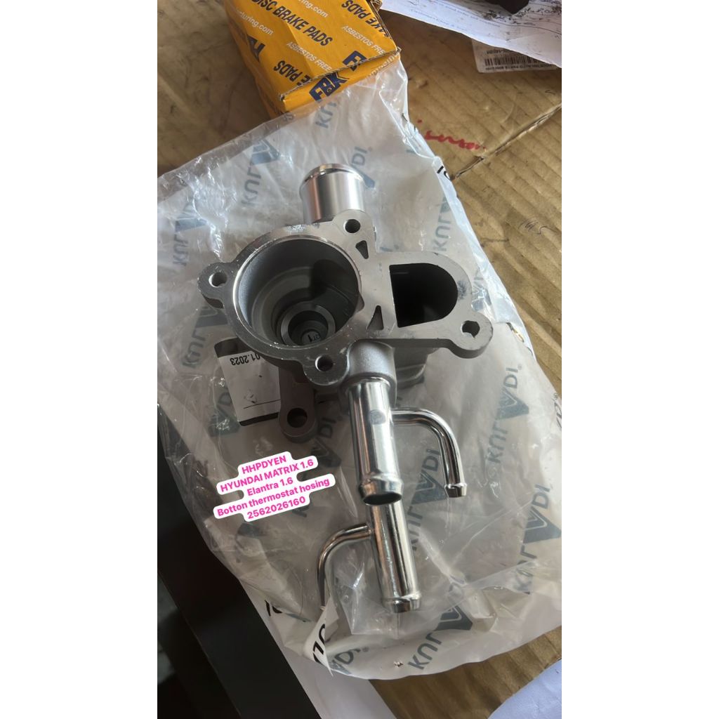 HYUNDAI MATRIX 1.6, ELANTRA 1.6 BOTTOM THERMOSTAT HOUSING [1PCS] READY ...