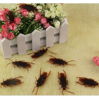 Rubber Fake Cockroach Toy Prank Funny April Fool Lifelike Roach ...