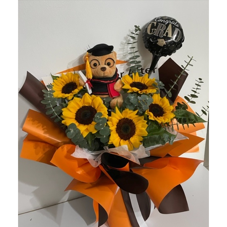 Sunflower Graduation Flower Bouquet with Graduation Bear | Shopee Malaysia