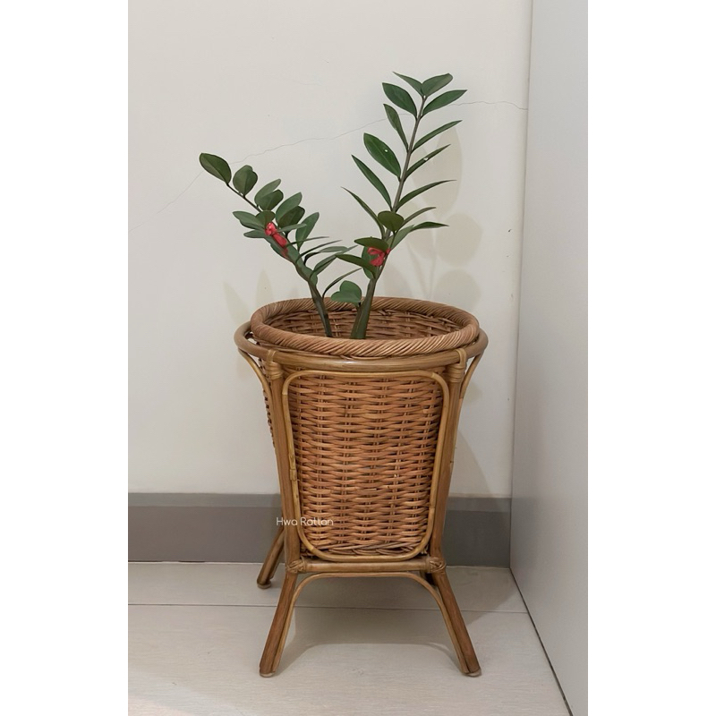 Vintage woven wicker planter plant stand flower pot rattan basket rack ...