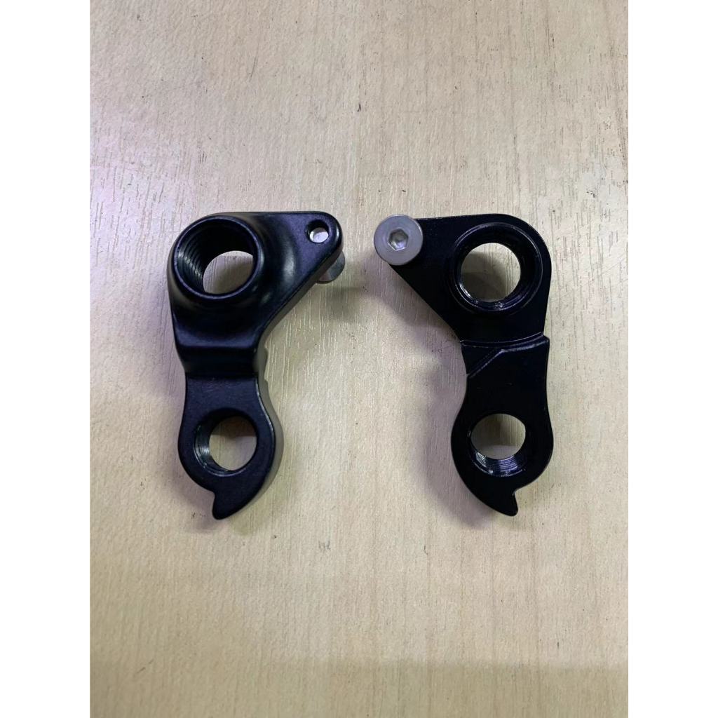 ORIGINAL HANGER TWITTER R10 | Shopee Malaysia