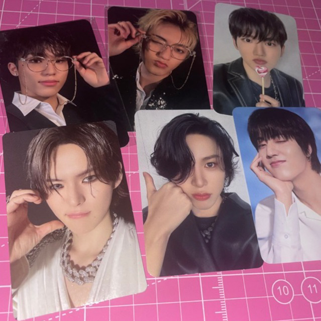 TREASURE OFFICIAL PHOTOCARD | Shopee Malaysia