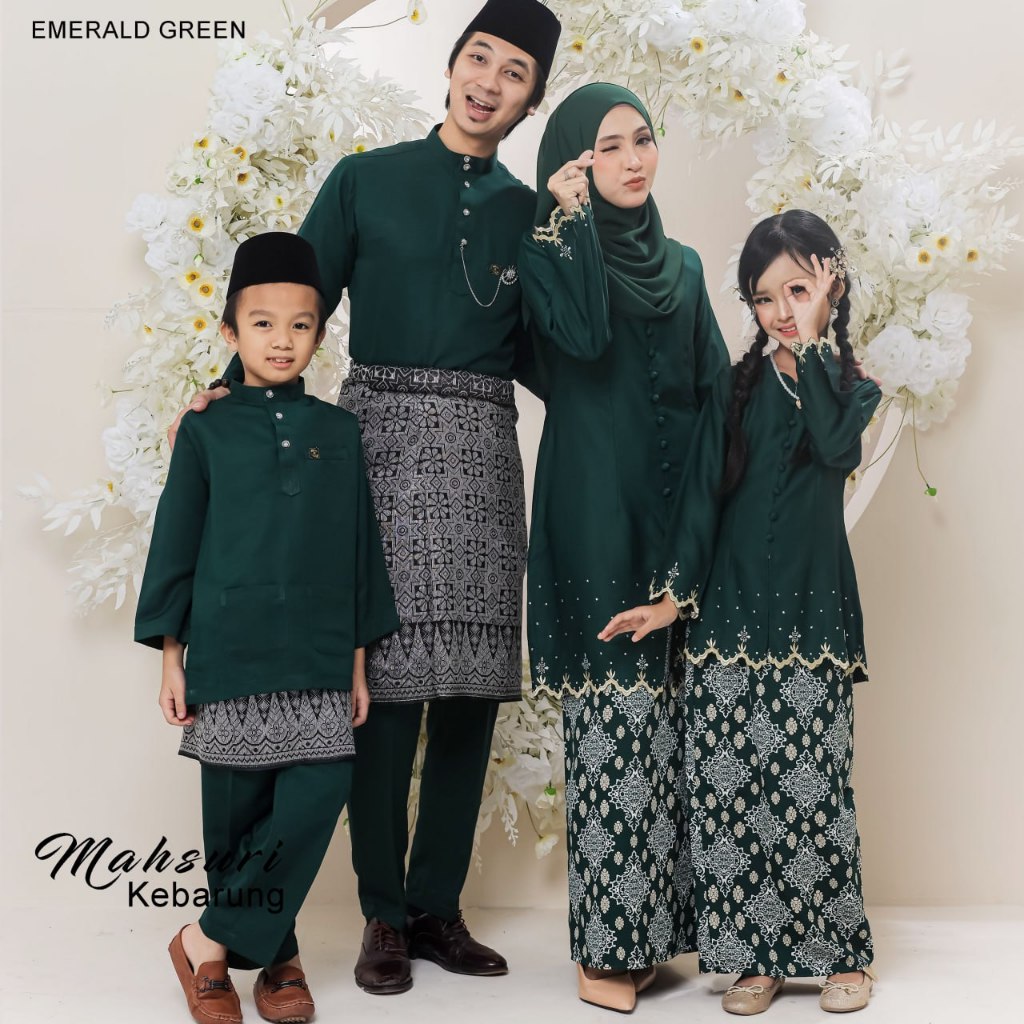 BAJU KEBARUNG MAHSURI BY KASMIZA EMERALD GREEN BAJU RAYA 2025 | Shopee ...