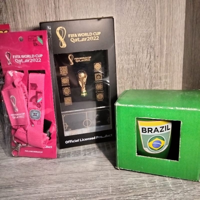 Qatar 2022 FIFA GIFT (PRICE ALL SAME LIKES PICTURES) | Shopee Malaysia