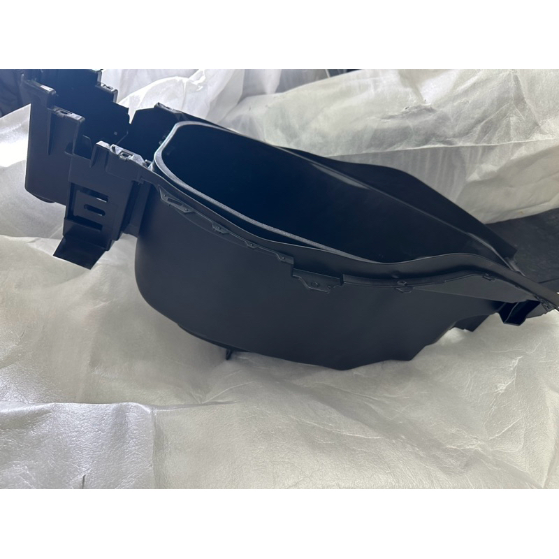 lugage box nvx v2 Original YAMAHA thailand | Shopee Malaysia