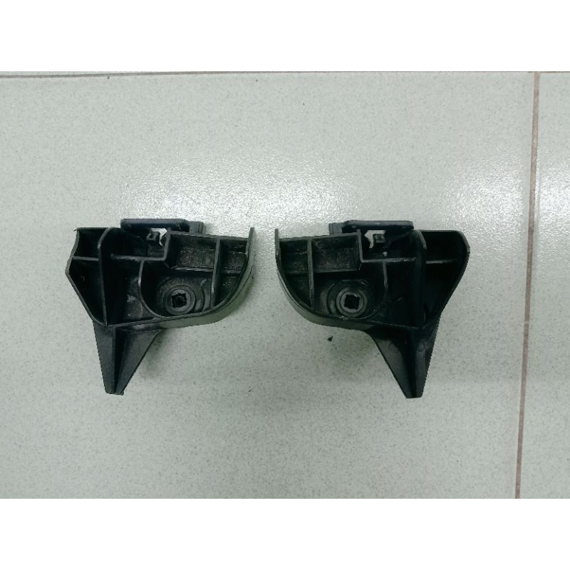 Toyota Prius C Rear Bumper Bracket | Shopee Malaysia