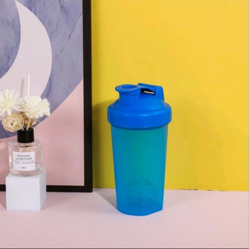 Muscle Fit Protein Shaker Bottle/Beaker with Stainless Steel Spring ...