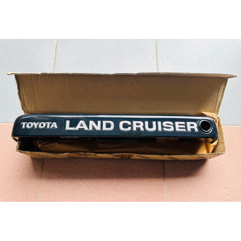 Toyota land cruiser FZJ/HZJ/HDJ80,81. plate lamp holder. New genuine parts (NOS) Japan | Shopee ...