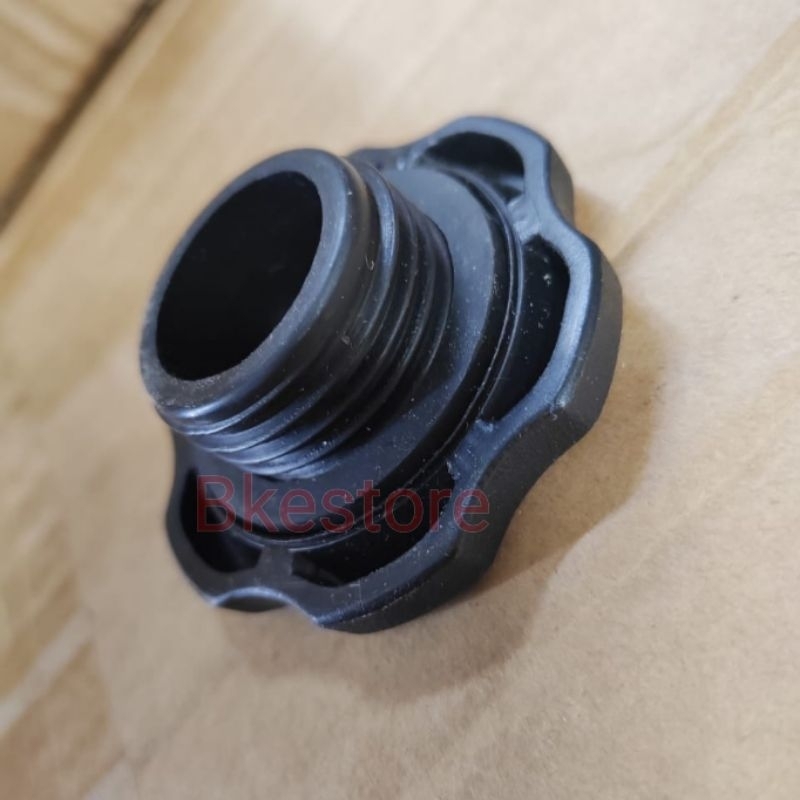 ISUZU HICOM LORRY NHR NPR ENGINE OIL CAP | Shopee Malaysia