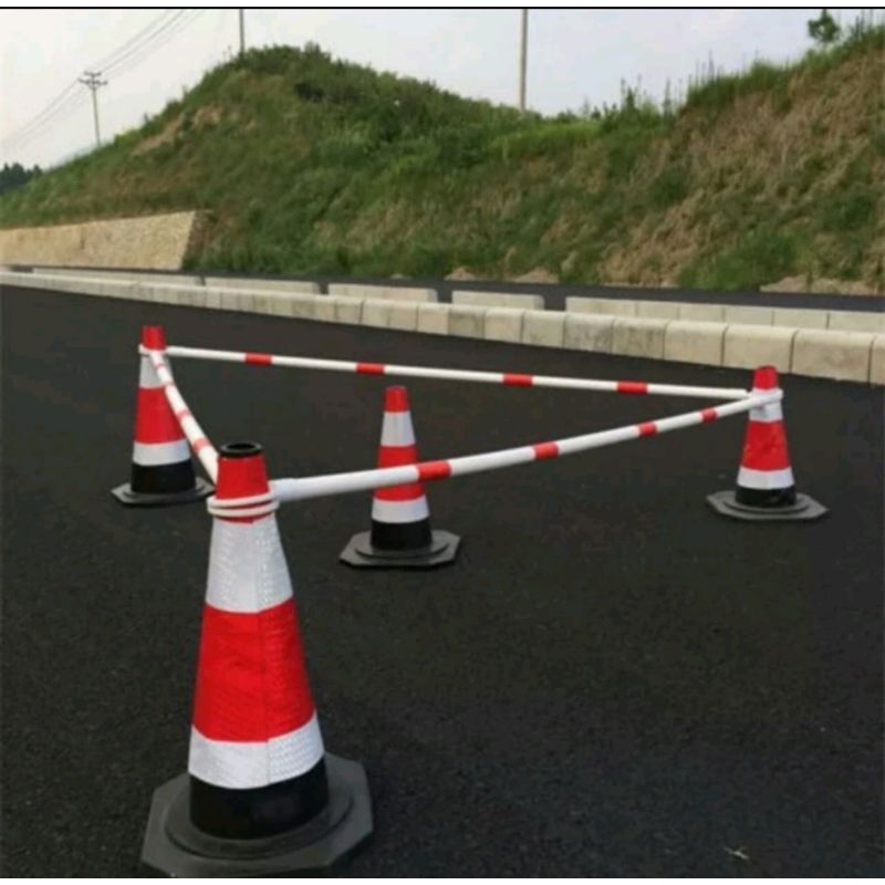 COD】 2 Meter Expandable Retractable Cone Bar Pole Traffic Safety (Red ...