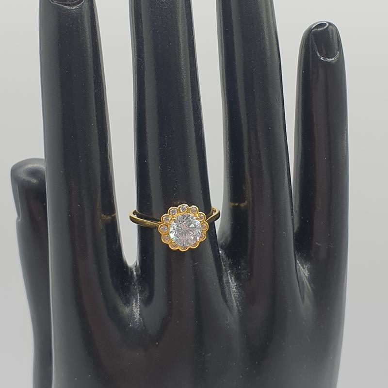 Lovell16 Proposal Zirconia RIng - Sunflower (R0004-01) | Shopee Malaysia