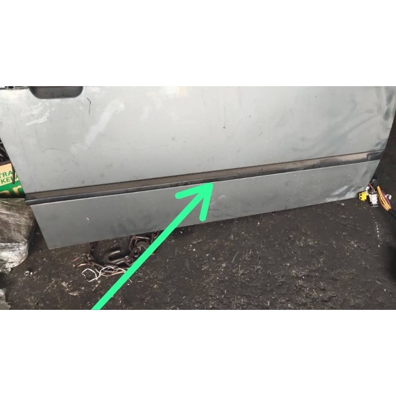 BMW E36 3 SERIES GENUINE OUTER DOOR MOULDING LINING TRIM WITH CLIP ...