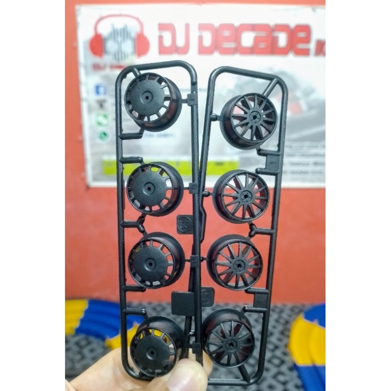 PROJECT D CARBON REINFORCED MEDIUM SIZE WHEEL SET FOR TAMIYA M4WD ...