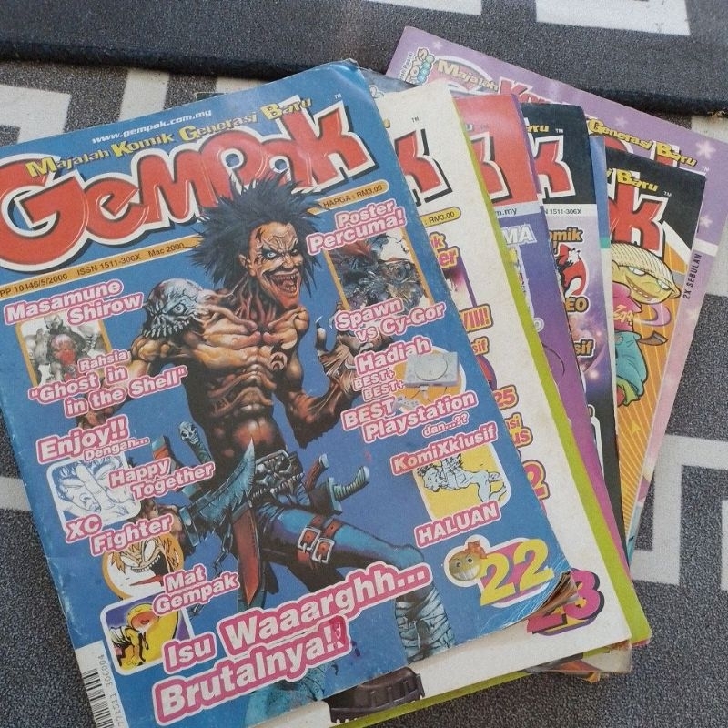 Komik gempak awalan poster masih ada | Shopee Malaysia