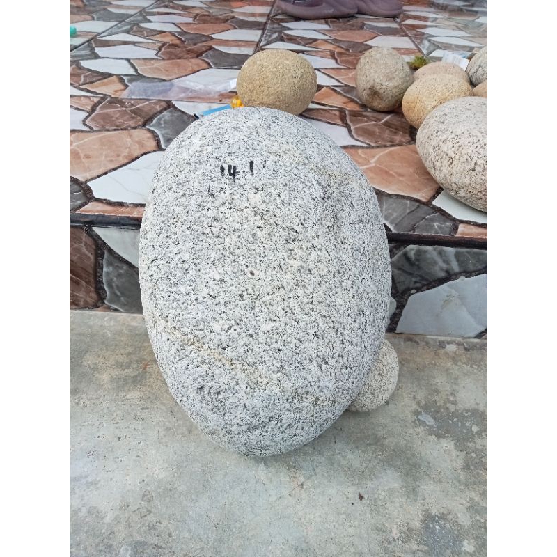 batu asli sungai besar size berat 14-16kg 1biji 1bil | Shopee Malaysia