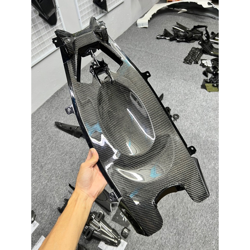 Inner underseat Y15 Carbon Fiber | Shopee Malaysia