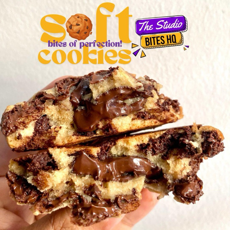 [FRESH BAKED] Premium Soft Cookies Butter & Couverture Chocolate Red ...
