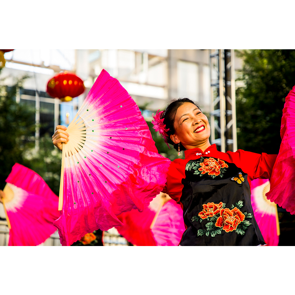 Chinese Dancing Fan Colorful Silk Veil Art Chinese Dance Dancing Bamboo ...