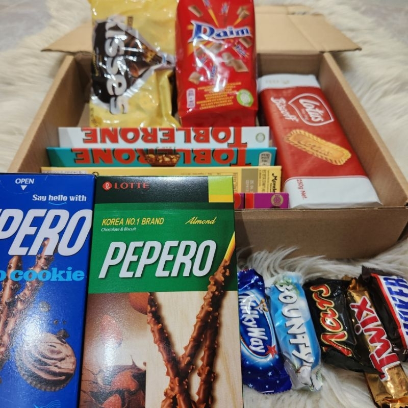 Coklat Pepero Daim Kisses Lotus Toblerone Combo | Shopee Malaysia