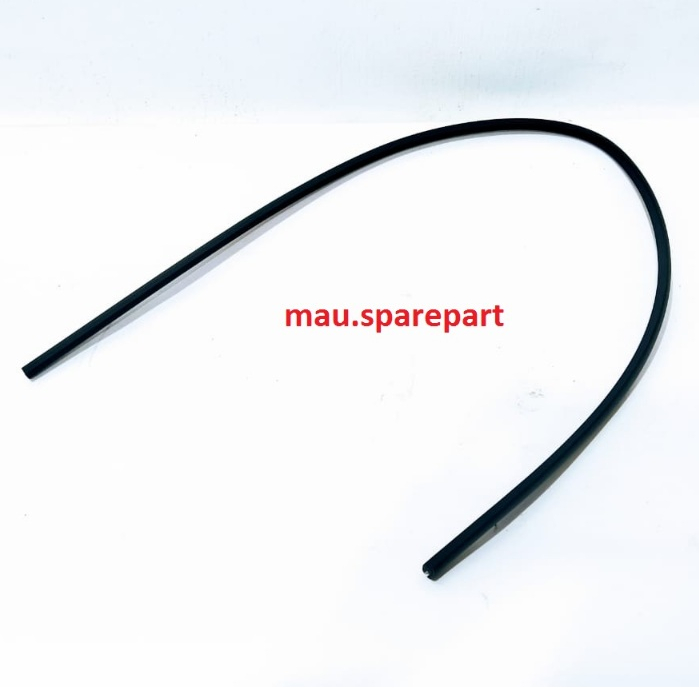 Front Windscreen Top Moulding [42031-18] - Proton Wira | Shopee Malaysia