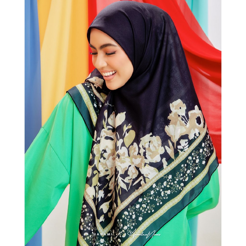 (Bawal Square] Tudung Bawal Essentia SriManis & Bunga Cinta Bidang 50 ...