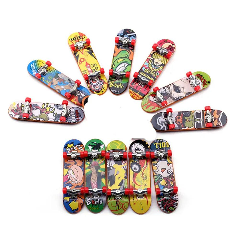 (LEPATSOTRE)Mini Finger Skateboard Plastic Finger Skate Scooter ...