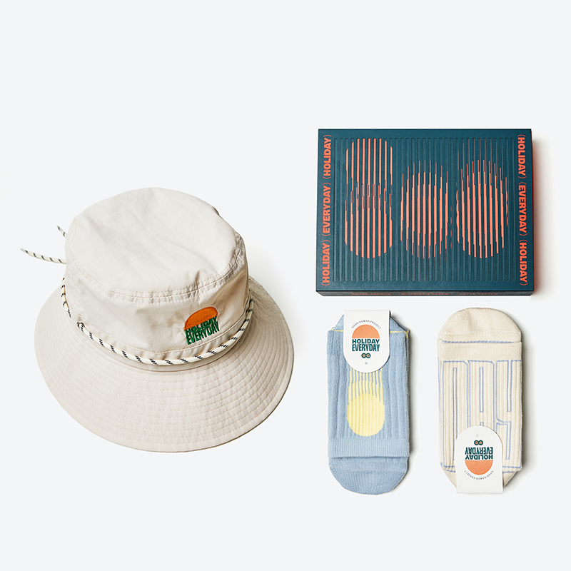 GOODPAIRSOCKS | HOLIDAY, EVERYDAY | Bundle Set C | 2 pairs Socks ( Gift Set A ) + Bucket Hat ...