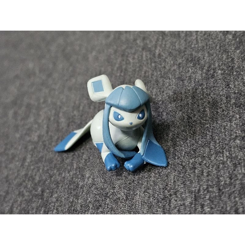 Pokémon Glaceon Figure (Keychain Ver) | Shopee Malaysia