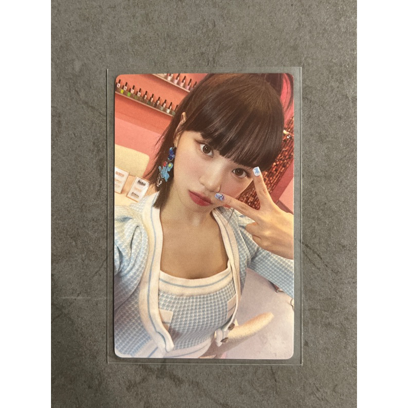 WTS LESSERAFIM JAPANESE ALBUM OFFICIAL PHOTOCARD | Shopee Malaysia