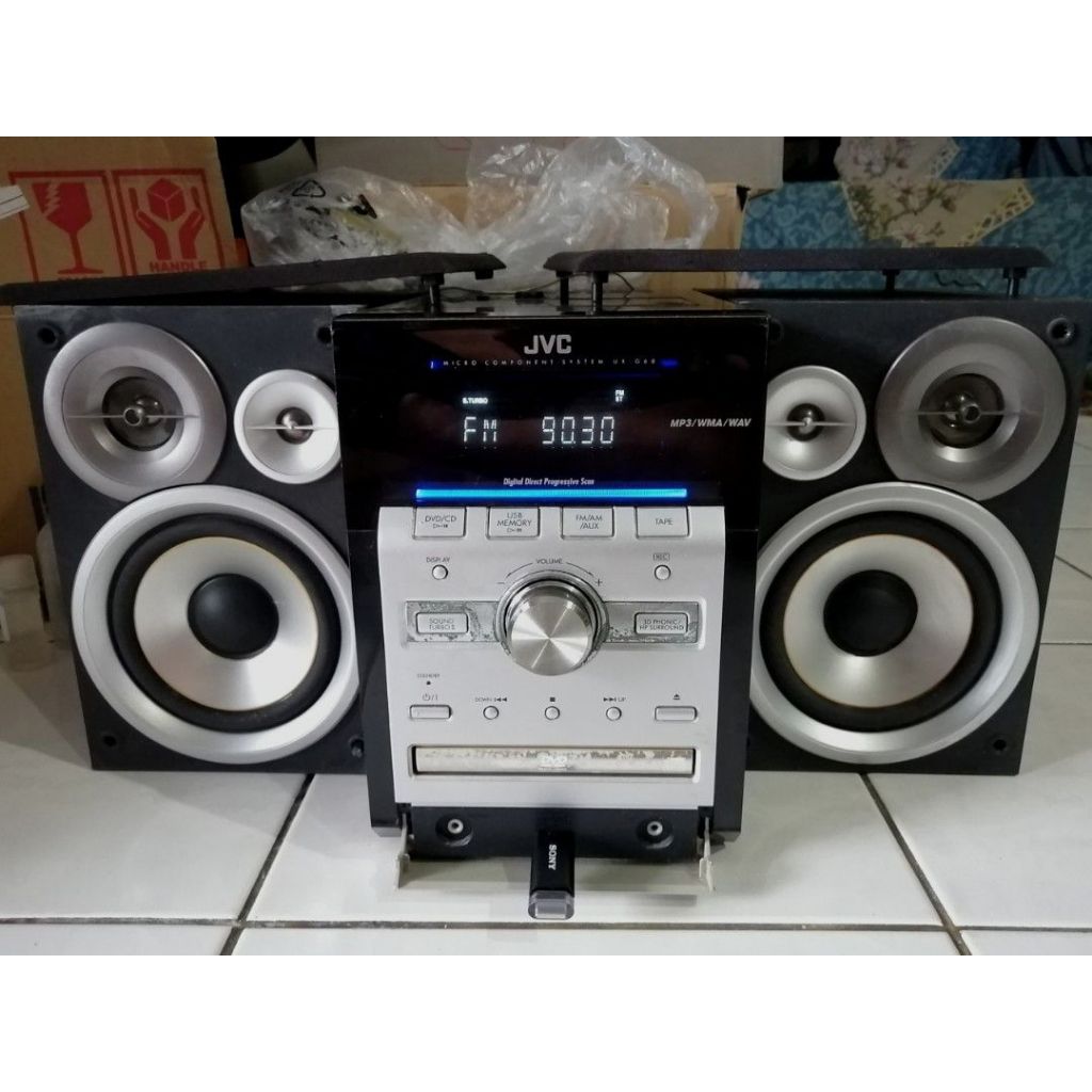 JVC CA-UXG68 3 way speakers Mini Hifi System with USB Port Subwoofer ...